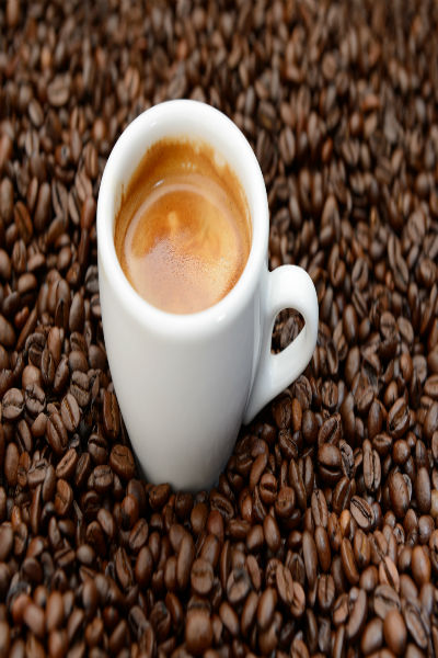 Surprising Ways To Use Coffee In Your Beauty Routine